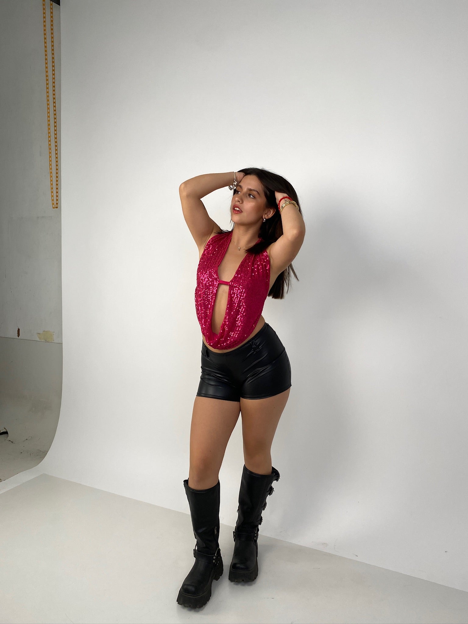 SOFÍA TOP LENTEJUELA FUCSIA – soloparaellastienda